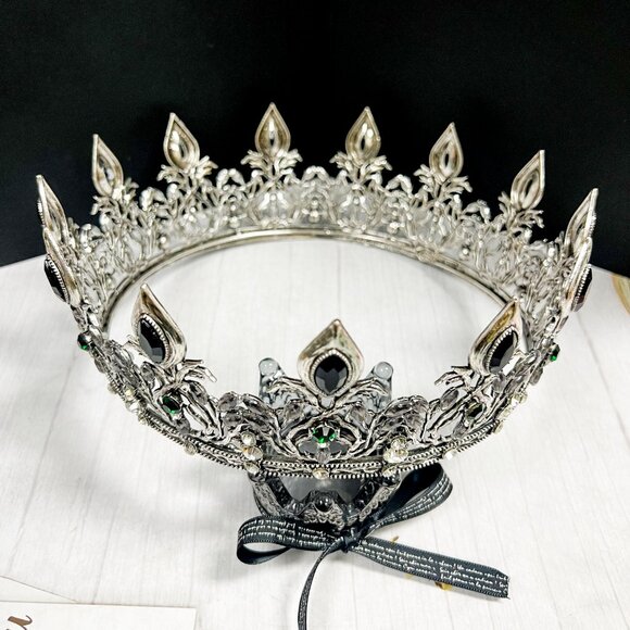 Handmade | Accessories | Vintage Silver King Crown Black Stones Crown ...